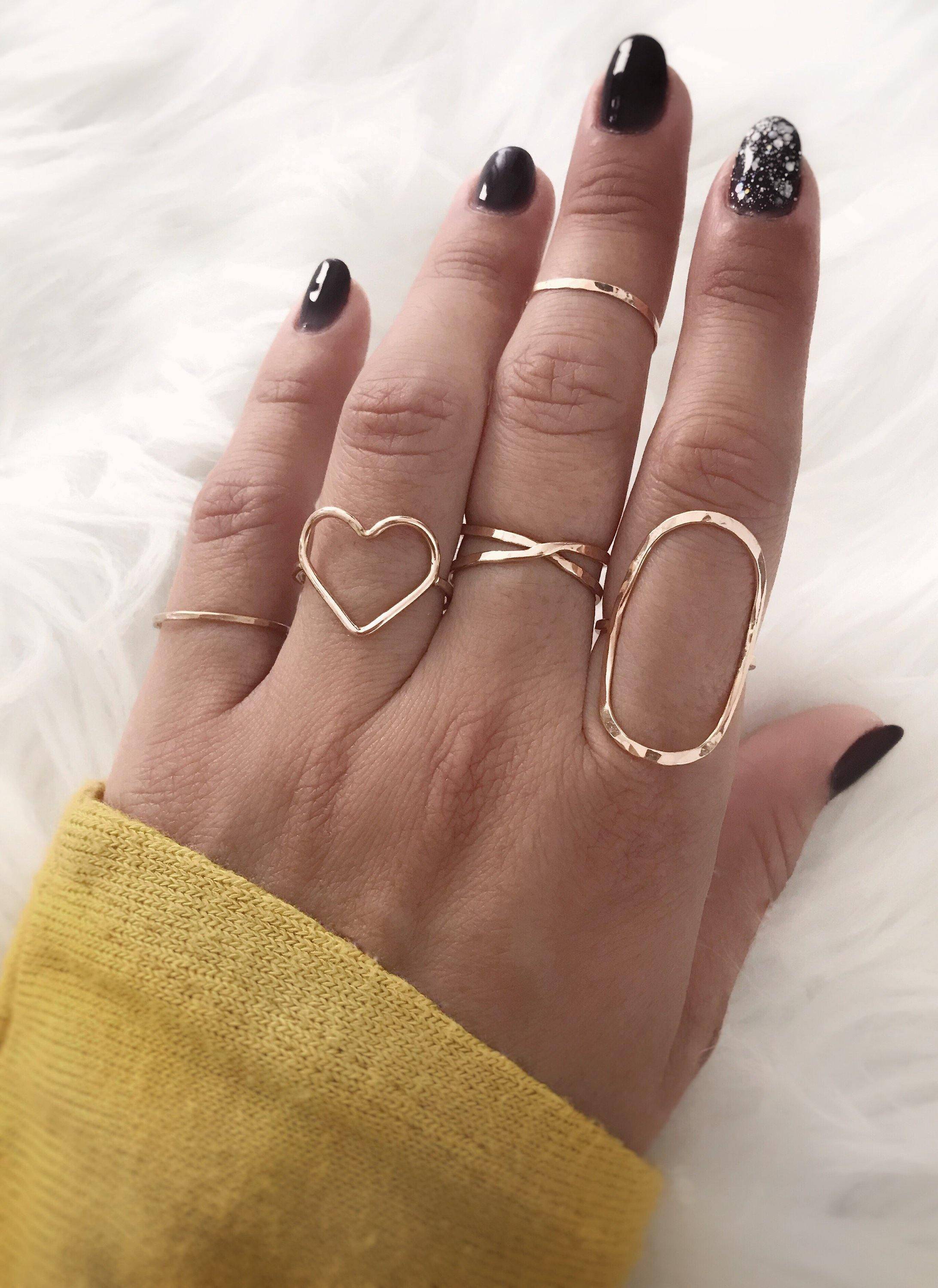Large Open Oval Ring - 14K GOLD